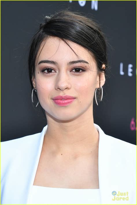Full Sized Photo Of Amber Midthunder Legion Premiere 05 Roswells