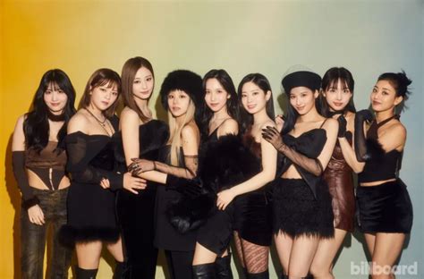 Twice Jadi Headliner Lollapalooza 2025 Catat Rekor Sebagai Girl Group