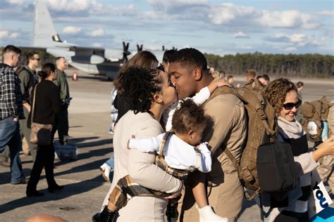 Dvids Images Vmgr 252 Homecoming [image 4 Of 8]