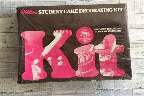 Wilton Cake Decorating Kit