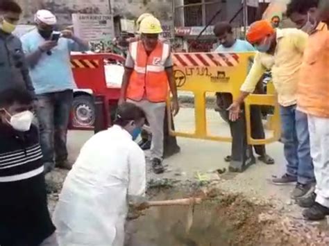 Narendra Modi Varanasi Constituency Condition Update Yogi Adityanath Minister Ravindra Jaiswal