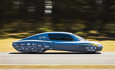 ‘1000km 주행 전기차 세계 신기록 경신한 호주 학생들