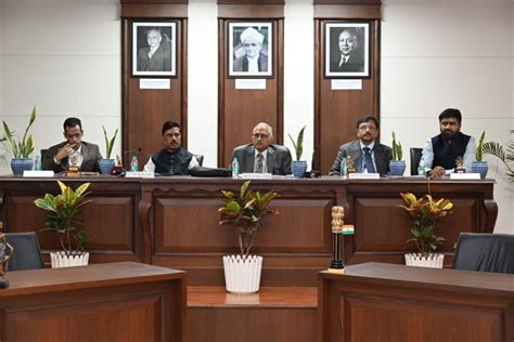 Prof Dr Azimkhan Pathan On Linkedin Commencement Lecture Of Legal