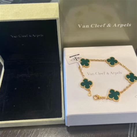 Vam Cleef Braclet Green Depop