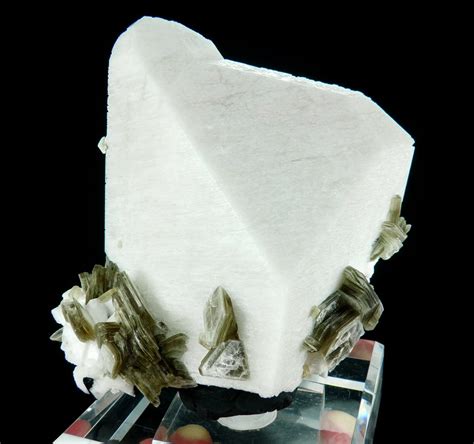 Microcline Jumeau De Manebach Avec Muscovite Dassu Vallée De