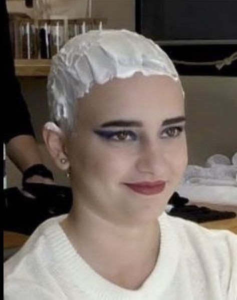 Pin By David Connelly On Bald Women Covered In Shaving Cream 02 Shaved Hair Cuts Woman