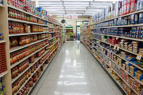 Download Aisle Of Grocery Store Wallpaper