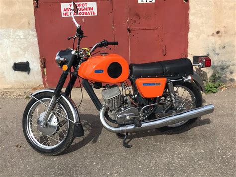 Купить б у ИЖ Планета Спорт карбюратор 4 передачи в Витебске оранжевый дорожный 1977 года на