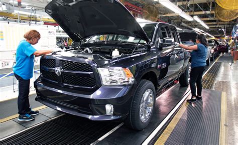 Fca To Add 2500 Jobs In Michigan In Shift Of Production From Mexico 2018 01 16 Assembly