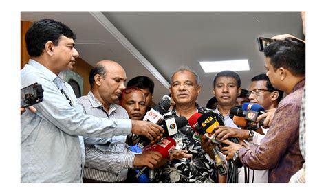 রাজনৈতিক বিবেচনায় দেয়া সারের লাইসেন্স বাতিল করা হবে কৃষি উপদেষ্টা শিরোনাম