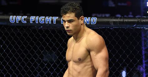 Paulo Costa Insists Hes Not Pulling Out Of Ufc 294 Fight With Khamzat Chimaev Despite Recent