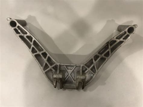 21337118 Volvo D13 Engine Bracket For Sale