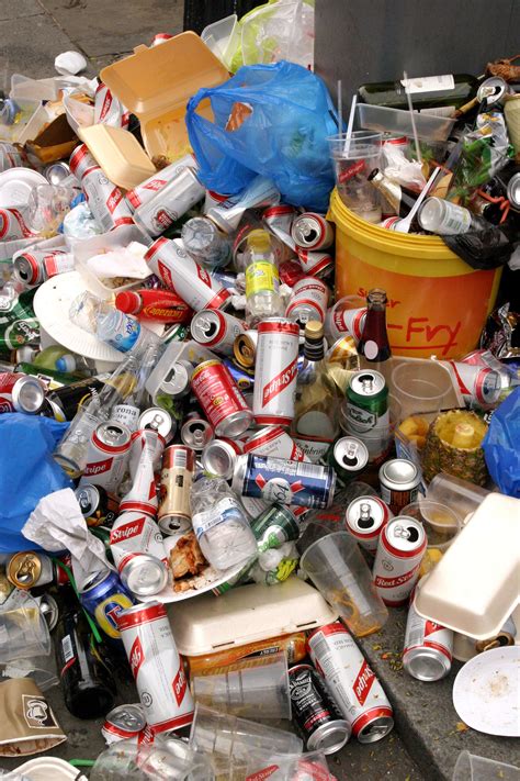 Couples Having Sex In Skips A Bin Full Of Dildos And Dealing With 500 Rats At Once Bin Men