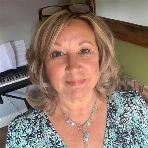 Joanne Joanne4016 • Threads Say More