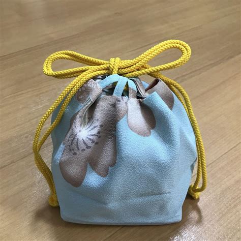 【中古】ふうせん巾着袋 花柄 着物小用バッグ 巾着 浴衣小物 和装小物 水色 黄 ピンク メルカリ