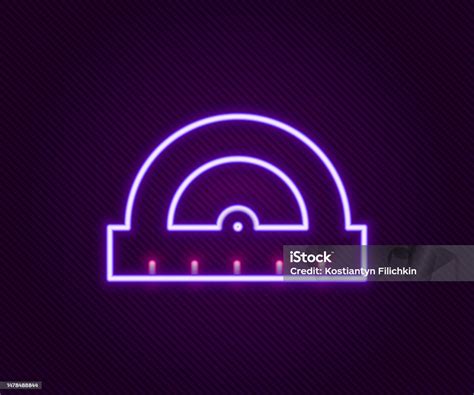 검은 색 배경에 격리 된 도 아이콘을 측정하기위한 빛나는 네온 라인 Protractor 그리드 기울기 각도 미터 측정 도구