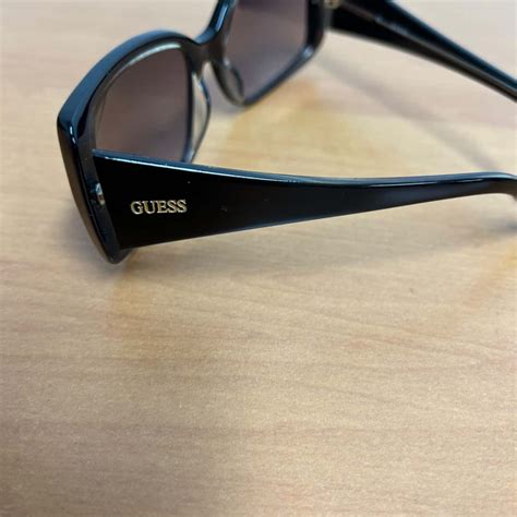 Guess Womens Sunglasses S