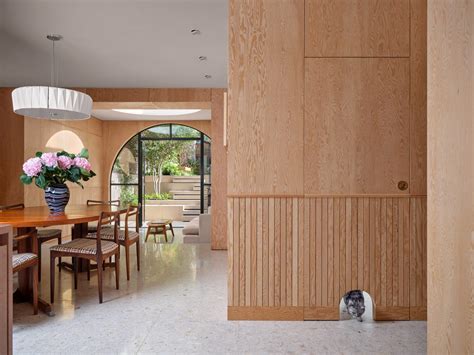 Dominic Mckenzie Architects Enlivens Segmental House With Arches