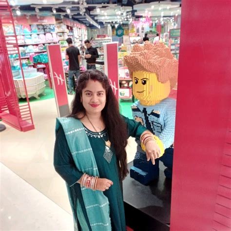 Nisha Jha Office Associate Kotak Mahindra Bank Linkedin