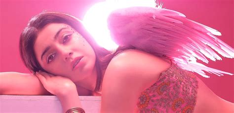 Divya Khosla Kumar Will Make You Fall In Love Avs Tv Network