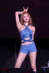 Rose Feet Blackpink