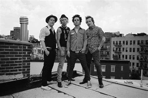 Green Day Guitarist Jason White Diagnosed With Cancer