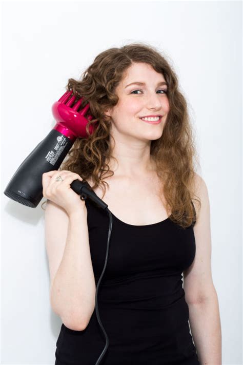 How To Use A Diffuser On Curly Hair Tips For Blowdrying Perfect Curls
