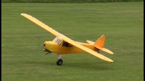 Rc Piper Cub Perfect One Wheel Landing Youtube
