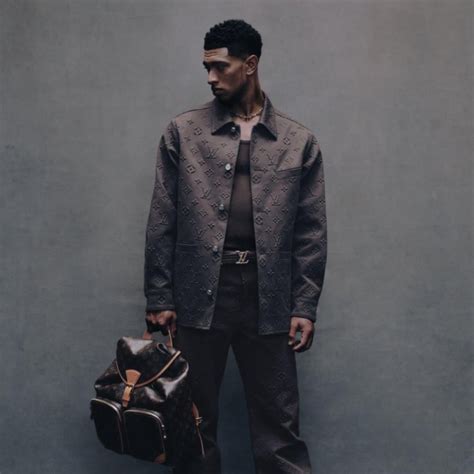 Real Madrid បានទាំងលុយ បានទាំងរបស់ល្បីប្រើ ក្រោយសហការជាមួយក្រុមហ៊ុនយក្ស Lv