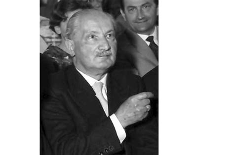 Vs Lv Latviešu Filozofs Ansis Zunde Tulkojis Un Izdevis Vācu ģēniju Heidegeru