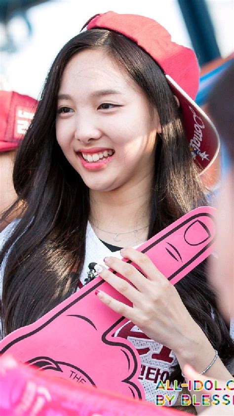Nayeon Sixteen Nexen Heroes Baseball Game 150607