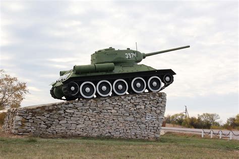 T 34 85