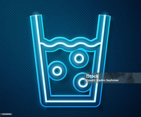 푸른 배경에 고립 된 물 아이콘과 빛나는 네온 라인 유리 소다 유리 벡터 일러스트레이션 물에 대한 스톡 벡터 아트 및 기타 이미지 물 컵 0명 Istock