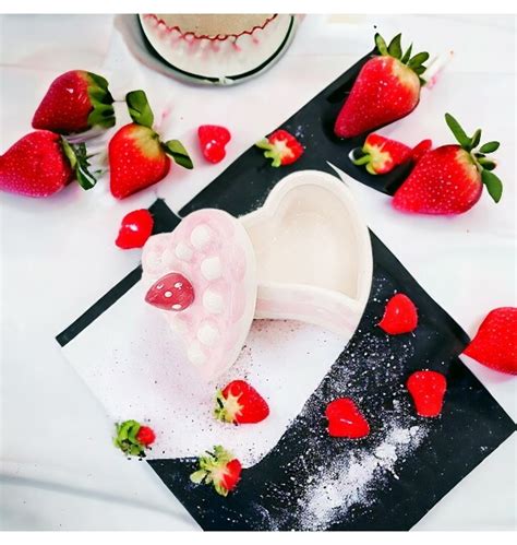 사랑스러운 딸기하트 케이크 수납함 티몬