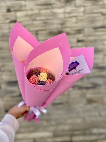 3 bouquets of 7 chocolate roses in stock Belgian premium chocolate Very ...