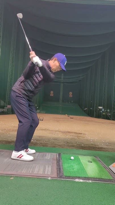 58도 50m어프로치 어깨높이까지 백스윙 가볍게 뚝 내려치기 Golfswing Golf 어프로치샷 Youtube