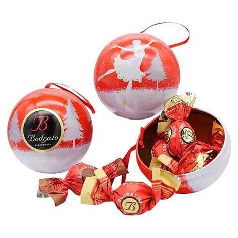 Шоколадные конфеты и торроне