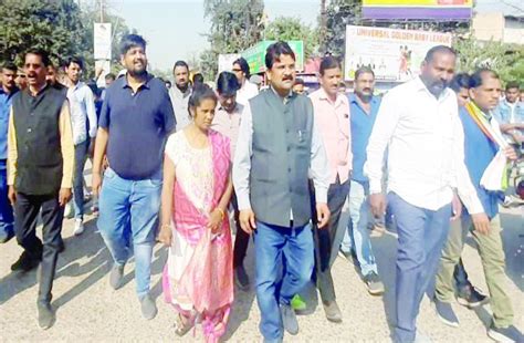 कांग्रेस जिला अध्यक्ष पर शराब पीने के आरोप से तिलमिलाए कांग्रेसी घेरा एसपी दफ्तर Patrika News