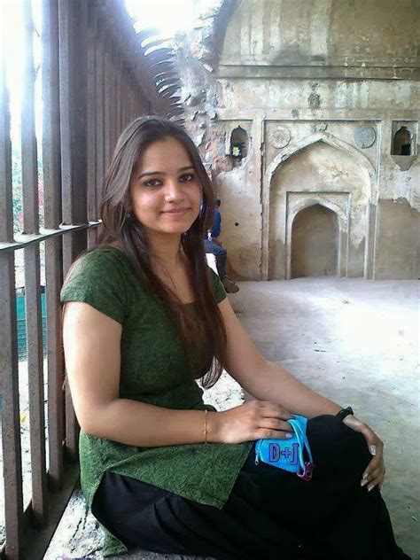 Beautiful Girls Wallpaper Desi Bachi