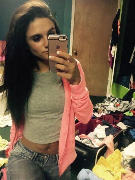 Sexy Selfie Is Much Better When Your Room Is Clear Pics Izispicy Com