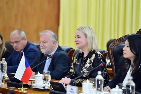 Vietnam Czech Republic Seek To Build Stronger Defence Ties Prague Forum