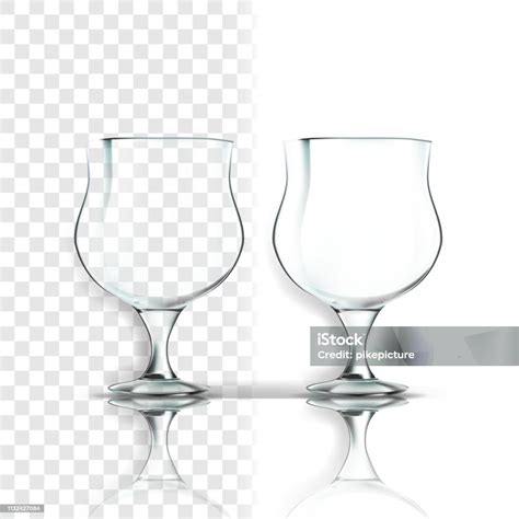 투명 유리 벡터입니다 단일 모양입니다 고급 아이콘입니다 빈 투명 유리 컵 물 음료 와인 알코올 주스 칵테일 현실적인 빛나는 유리 투명 그림 0명에 대한 스톡 벡터 아트 및
