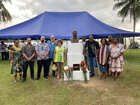 Vanuatu Beverage Limited Places Temporary Plaque On Walter Lini Statue