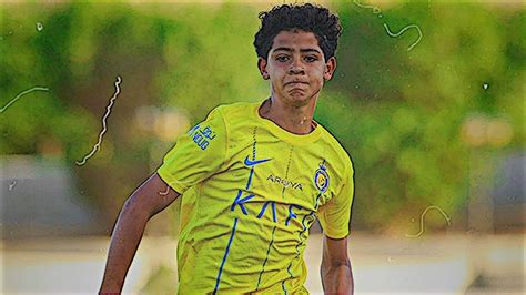 ابن رونالدو يراوغ على طريقة ابيه 😰🔥 Youtube