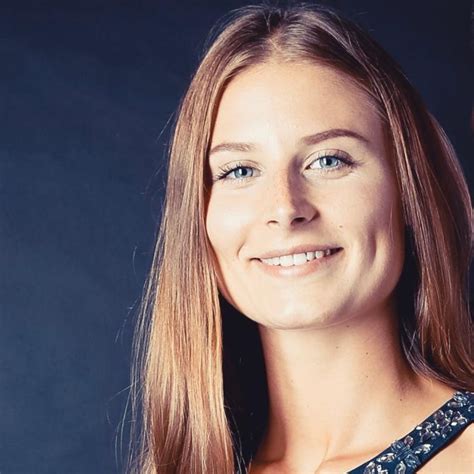 Alina Laws - Werkstudentin Buchhaltung - Pflegia AG | XING