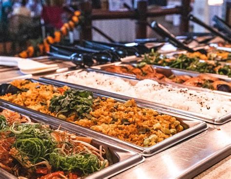 Buffet At The Aliʻi Lūʻau Blog