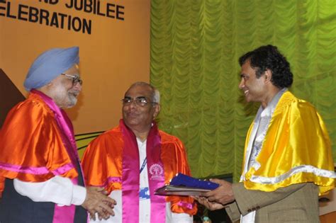 Professor Kaushik Roy Receives Distinguished Alumni Award From Indian