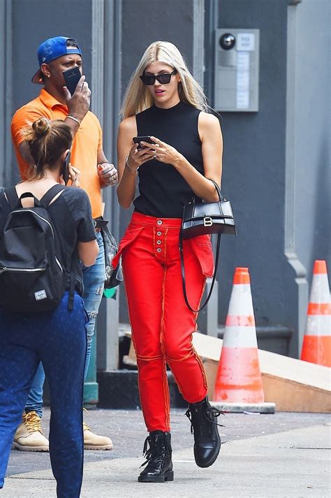 Devon Windsor Archive Page 5 • Celebmafia