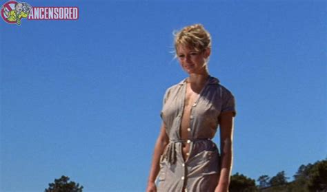 Голая Брижит Бардо в И Бог создал женщину