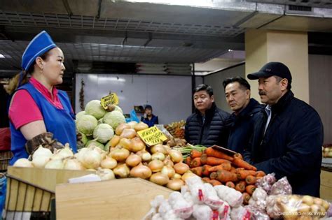 УИХ ын гишүүд ард түмний амьдралтай “танилцжээ”